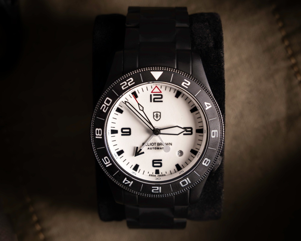 Holton Auto GMT: Black Whiteout, a Firm Office Favourite - Elliot Brown ...